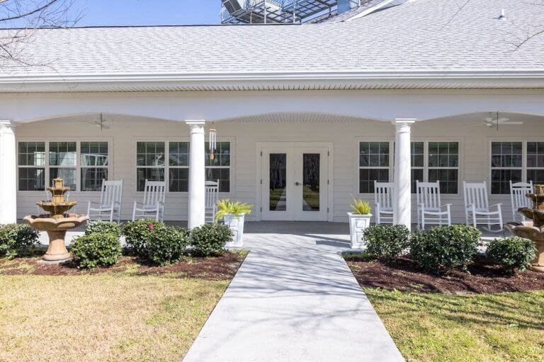 Senior Living Photo Gallery - SummerHouse Ashton Manor