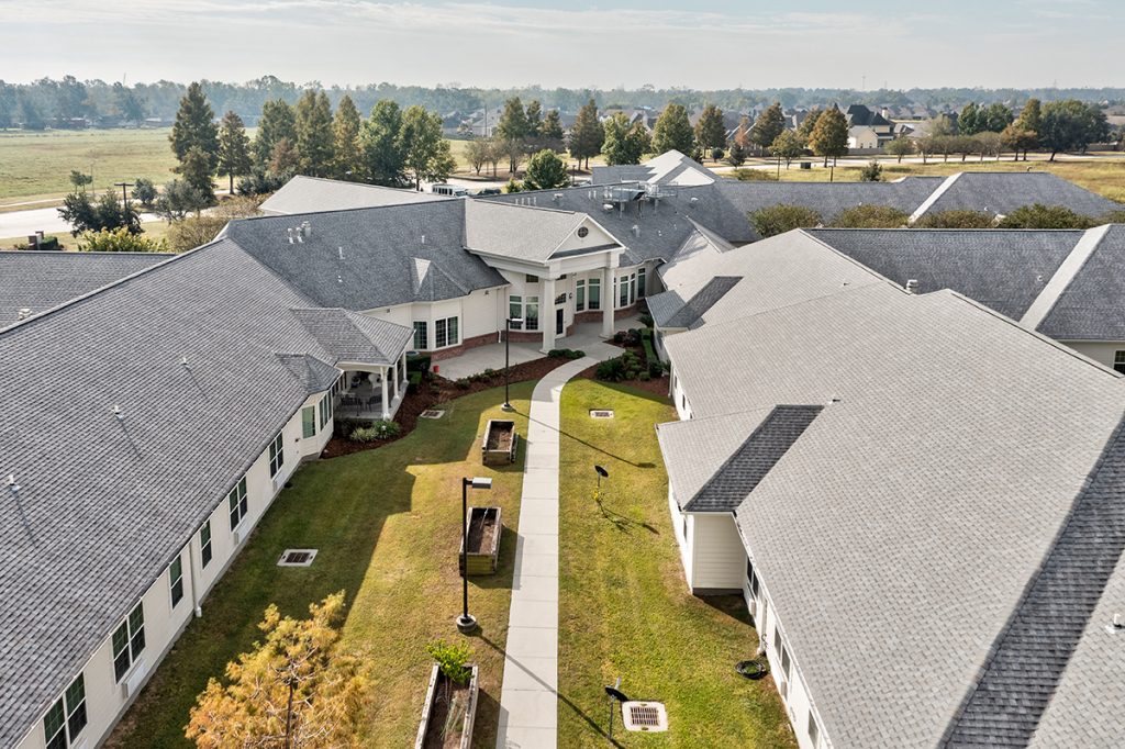 Senior Living Photo Gallery - SummerHouse Ashton Manor